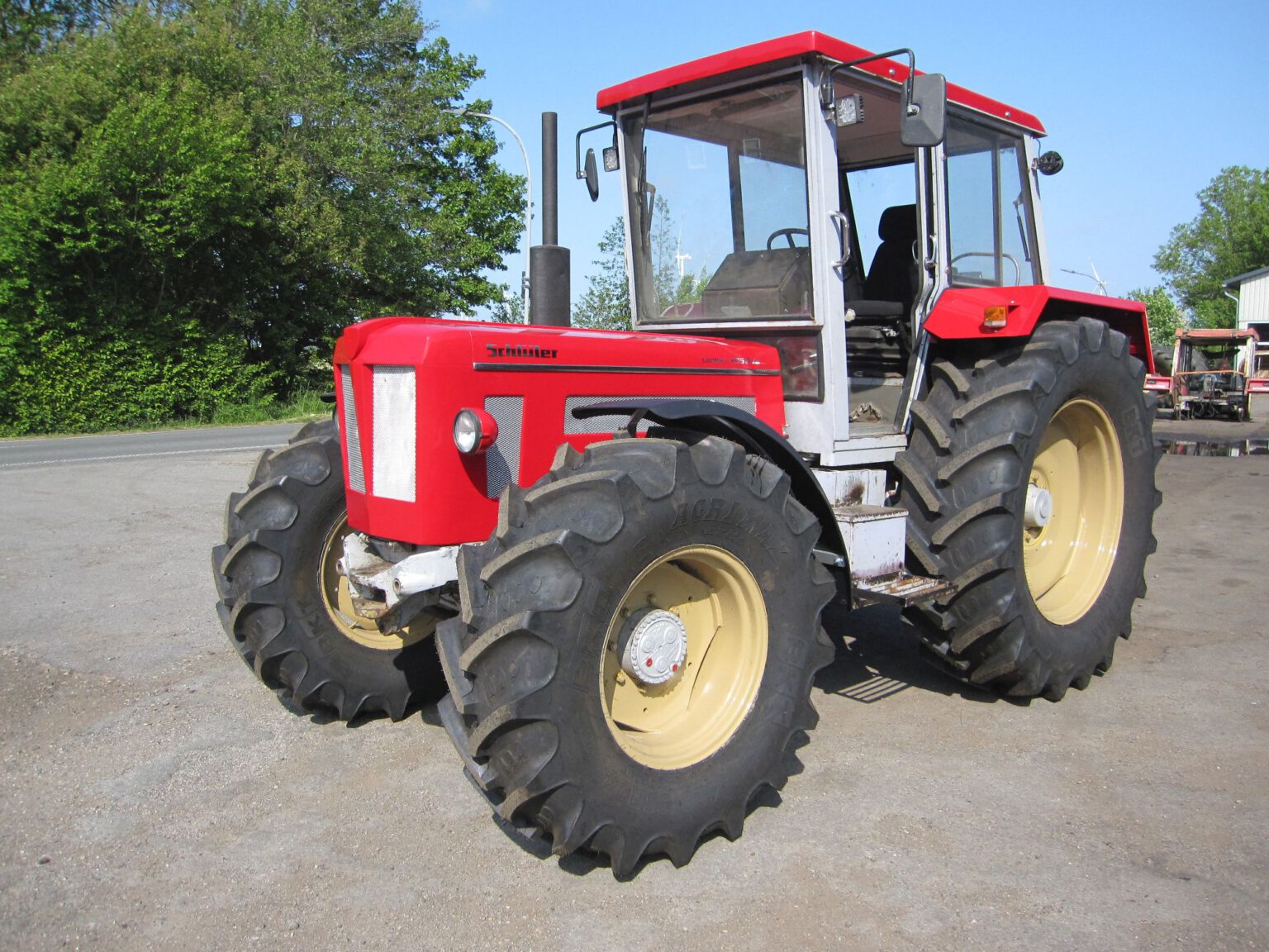 Schlüter Traktoren - Fahrzeuge - Schlüter Schmiede Jensen